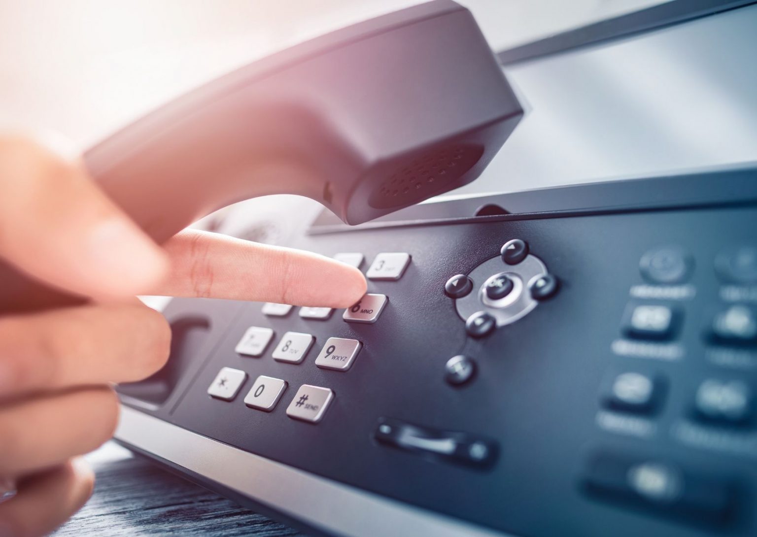 Solutions de téléphonie IP pour les entreprises Solutions de téléphonie IP pour les entreprises